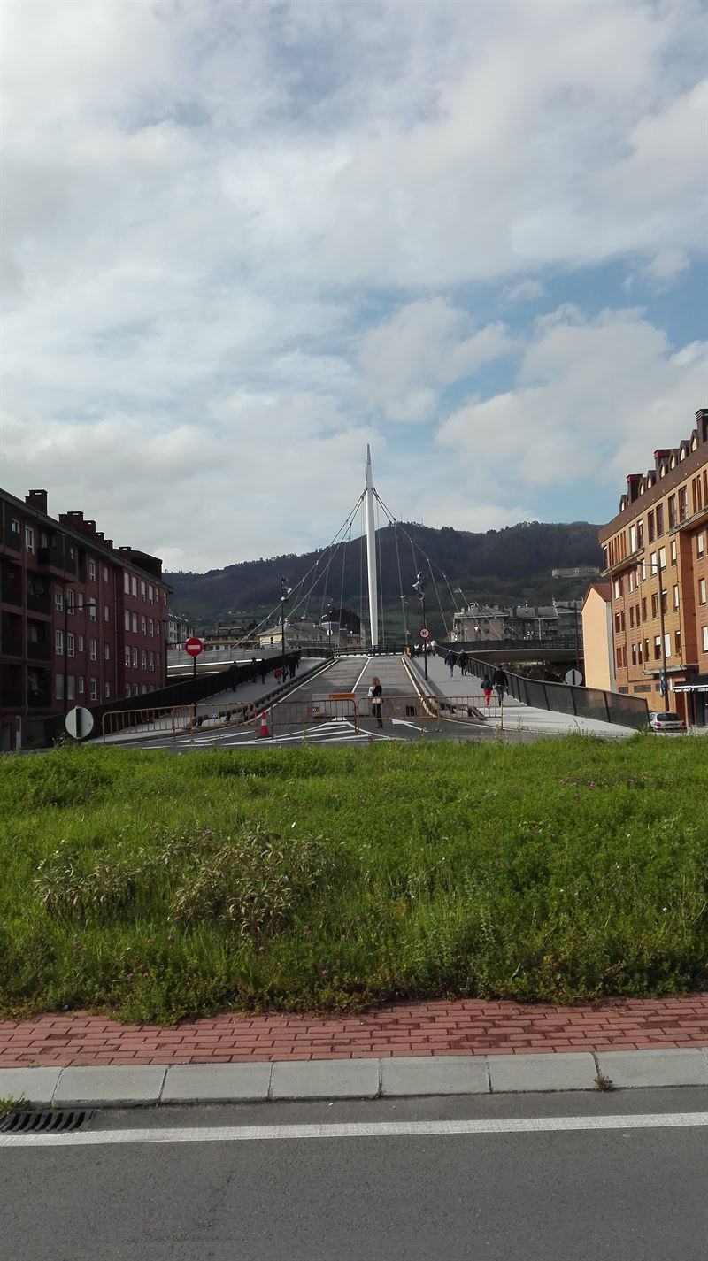El Ayuntamiento de Oviedo abre al tráfico el puente de La Florida - El ... El Ayuntamiento de Oviedo abre al tráfico el puente de La Florida - El ...